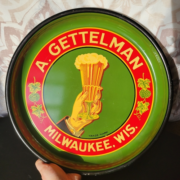 A. Gettleman | Dining | A Gettelman Milwaukee 93s Metal Beer Tray ...